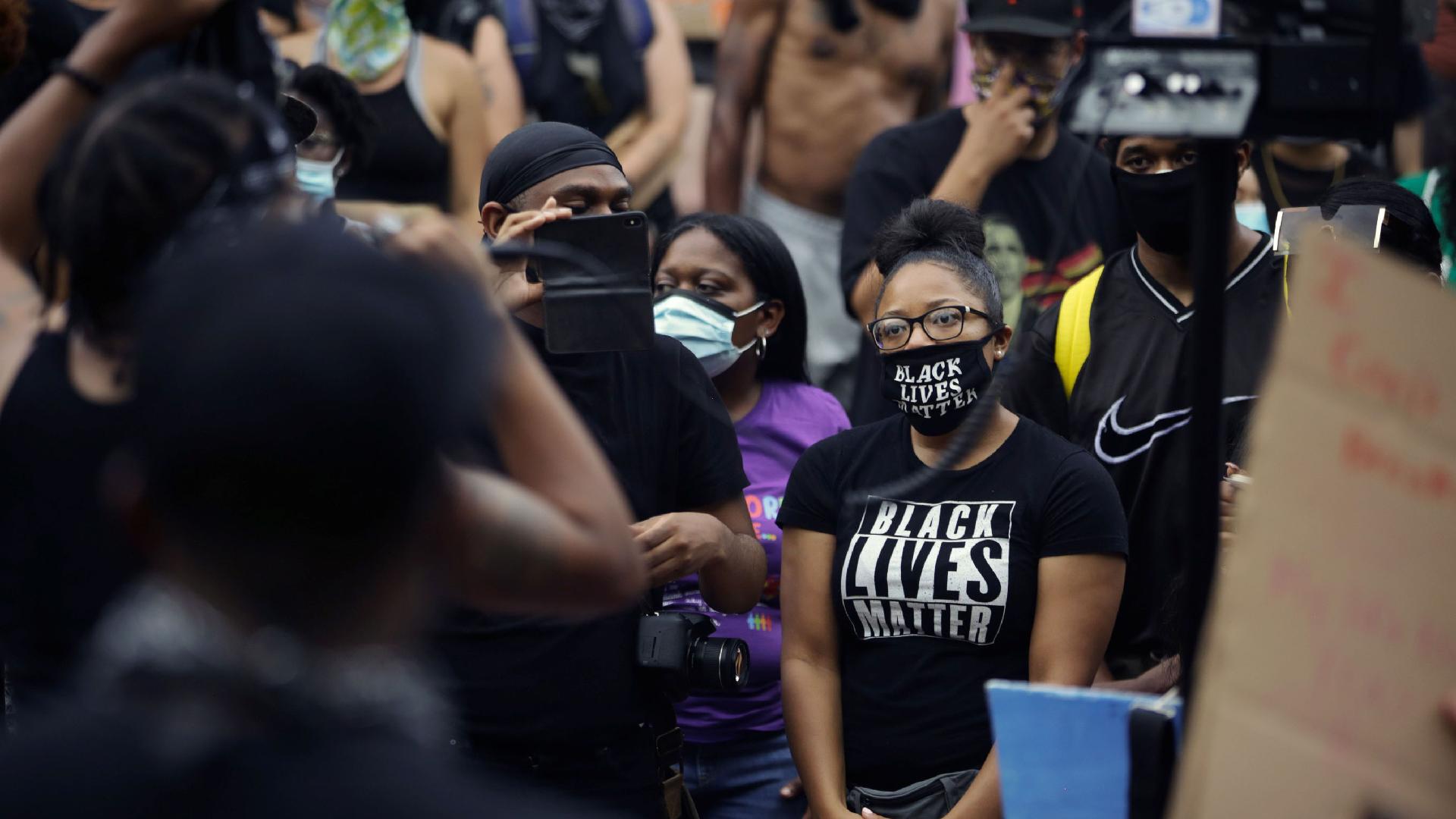 Growing frustration in African-American community - CGTN