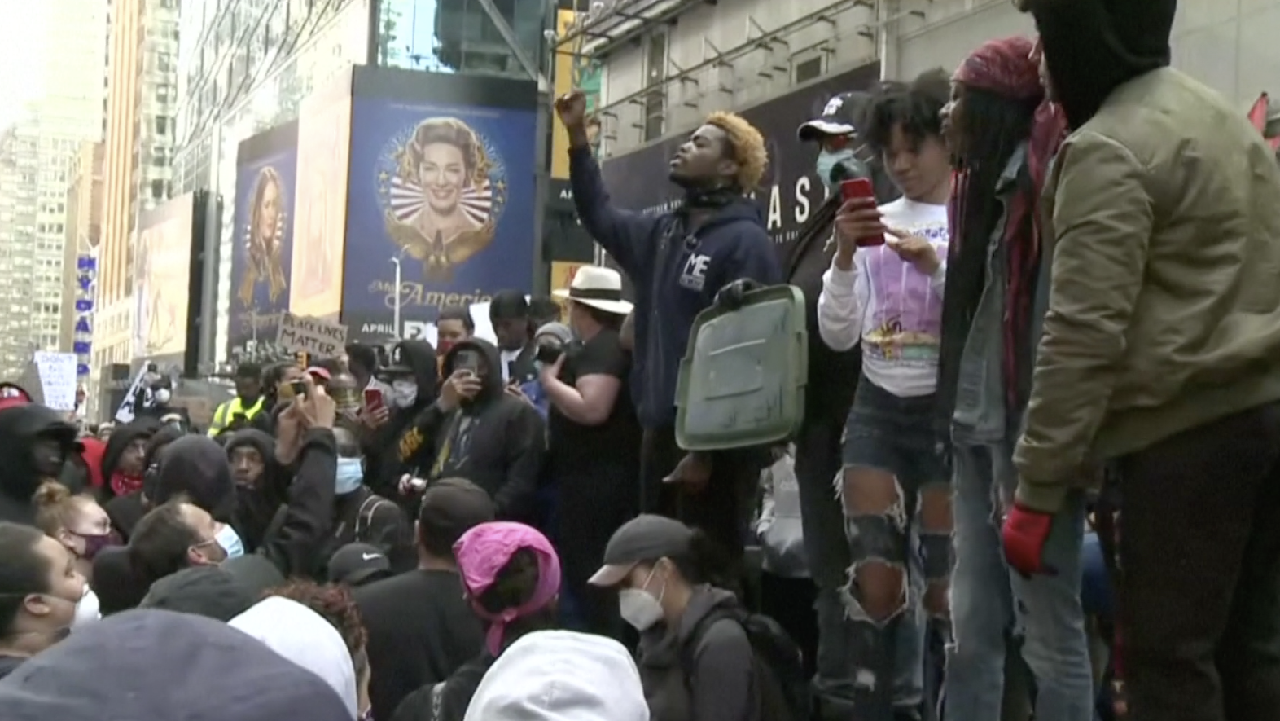 Protesters rally in New York's Times Square on justice for Floyd - CGTN