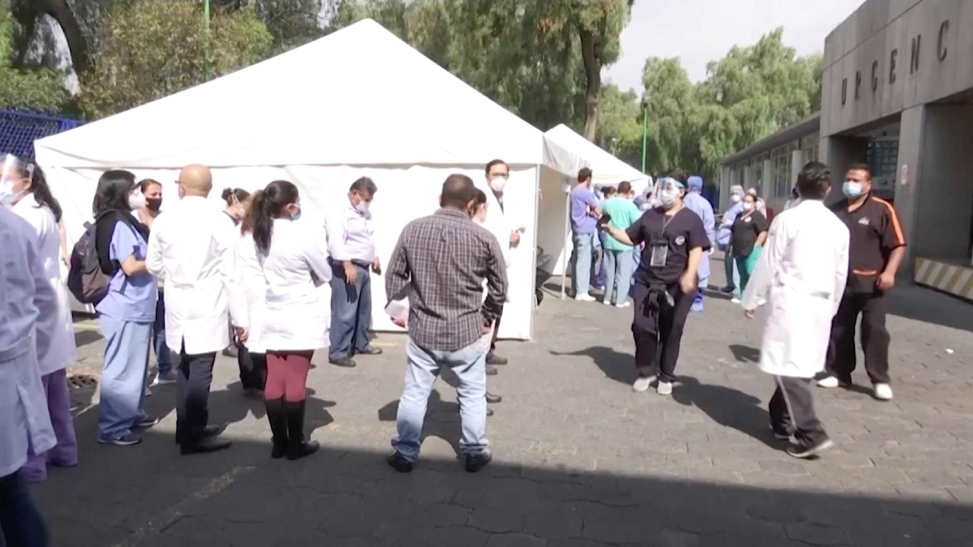 Patients endure Mexico quake as hospitals are quick to respond - CGTN