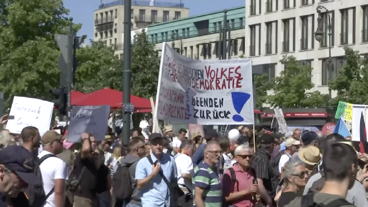 Thousands attend Berlin 'Pandemic Freedom Day' march - CGTN