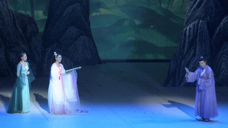 Chinese legend 'The White Snake' musical hits Beijing theater - CGTN