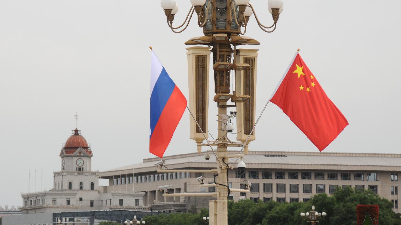 Chinese, Russian foreign ministers hold talks in Moscow - CGTN