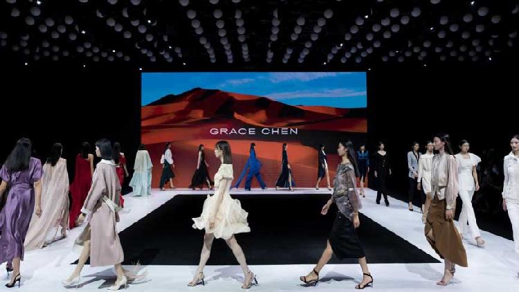 Designer Grace Chen releases couture collection 'Unity' - CGTN