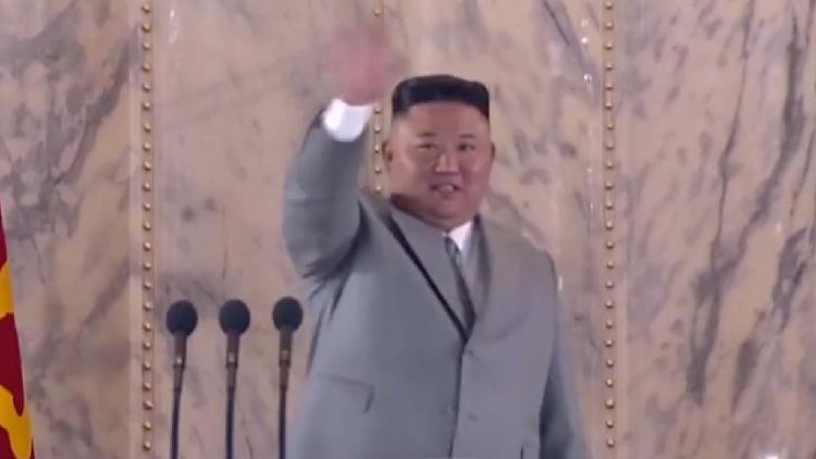 Kim attends DPRK military parade, thanks troops for stopping COVID-19 ...