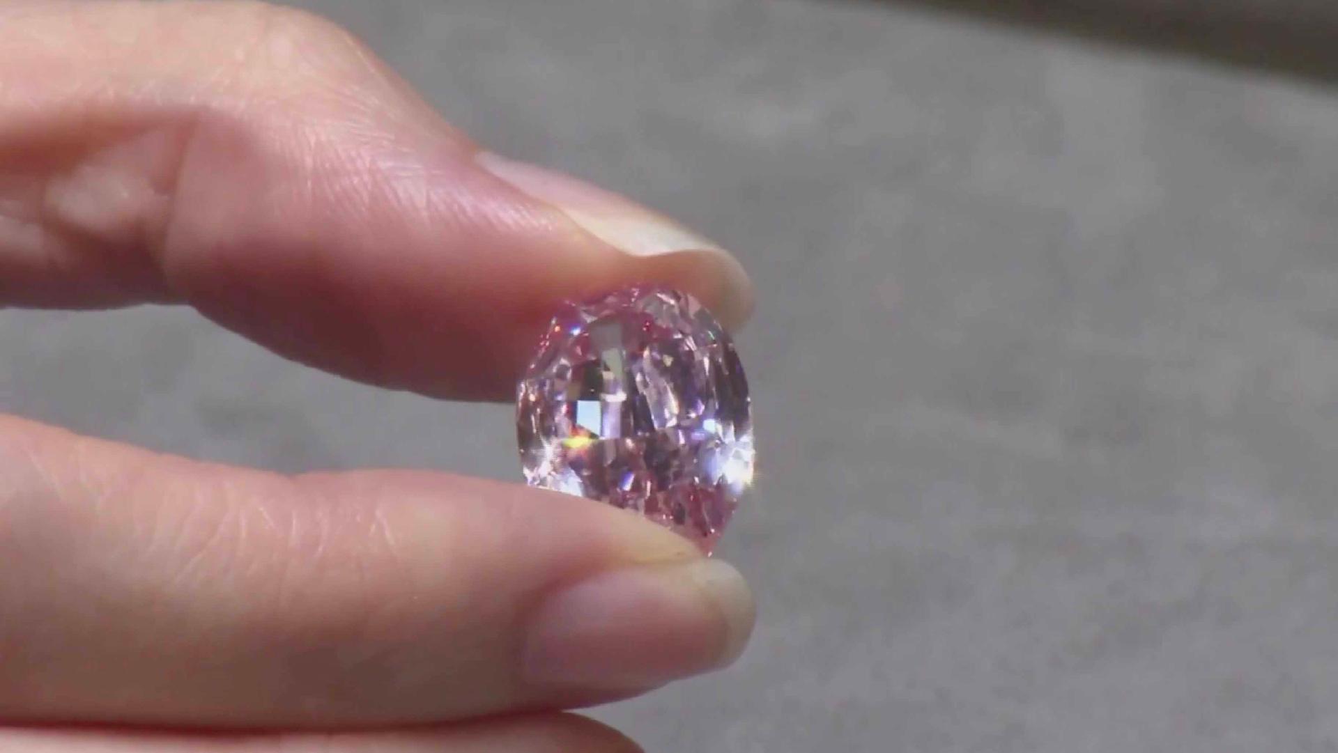 Rare purple-pink diamond set to fetch $38m at Sotheby's - CGTN
