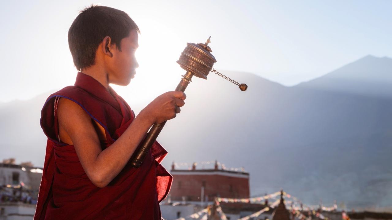 How to find and confirm a reincarnated Living Buddha - CGTN