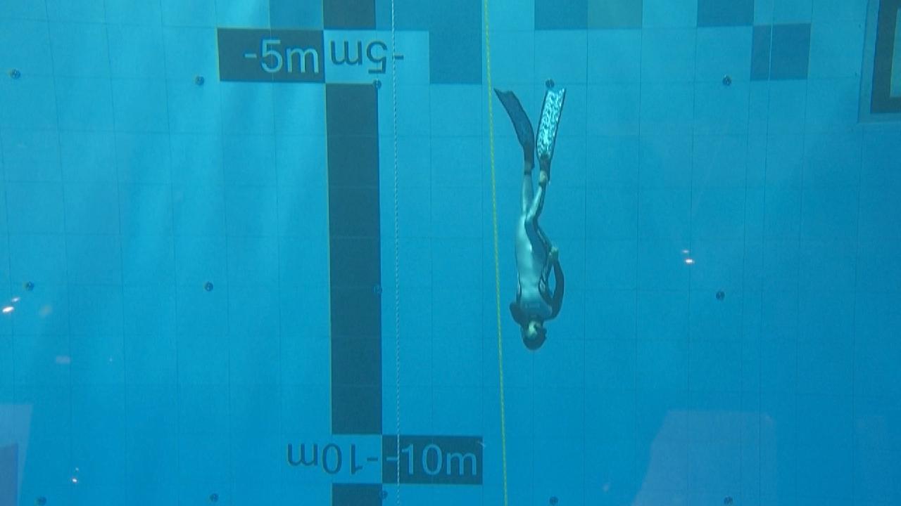 World's deepest diving pool opens in Poland - CGTN