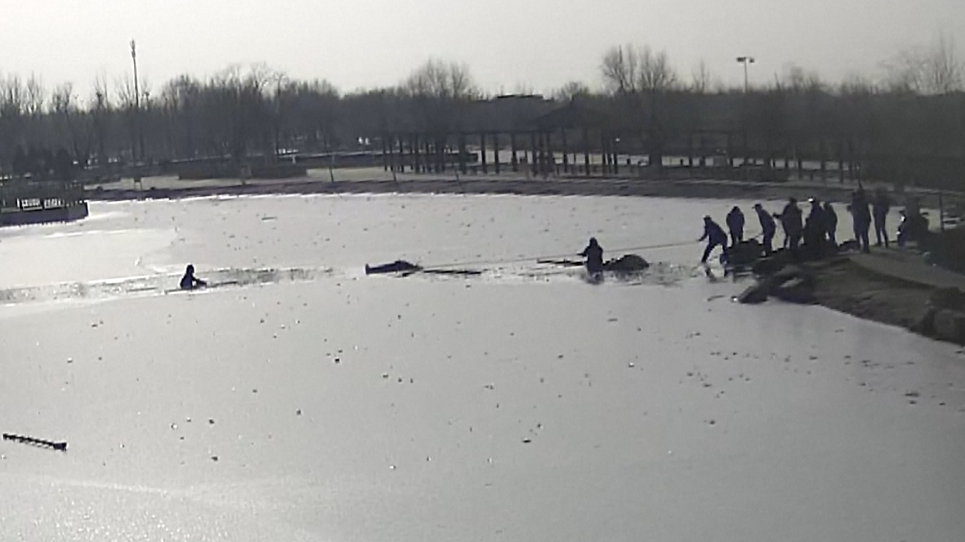 Hero residents rescue boy who fell through ice - CGTN