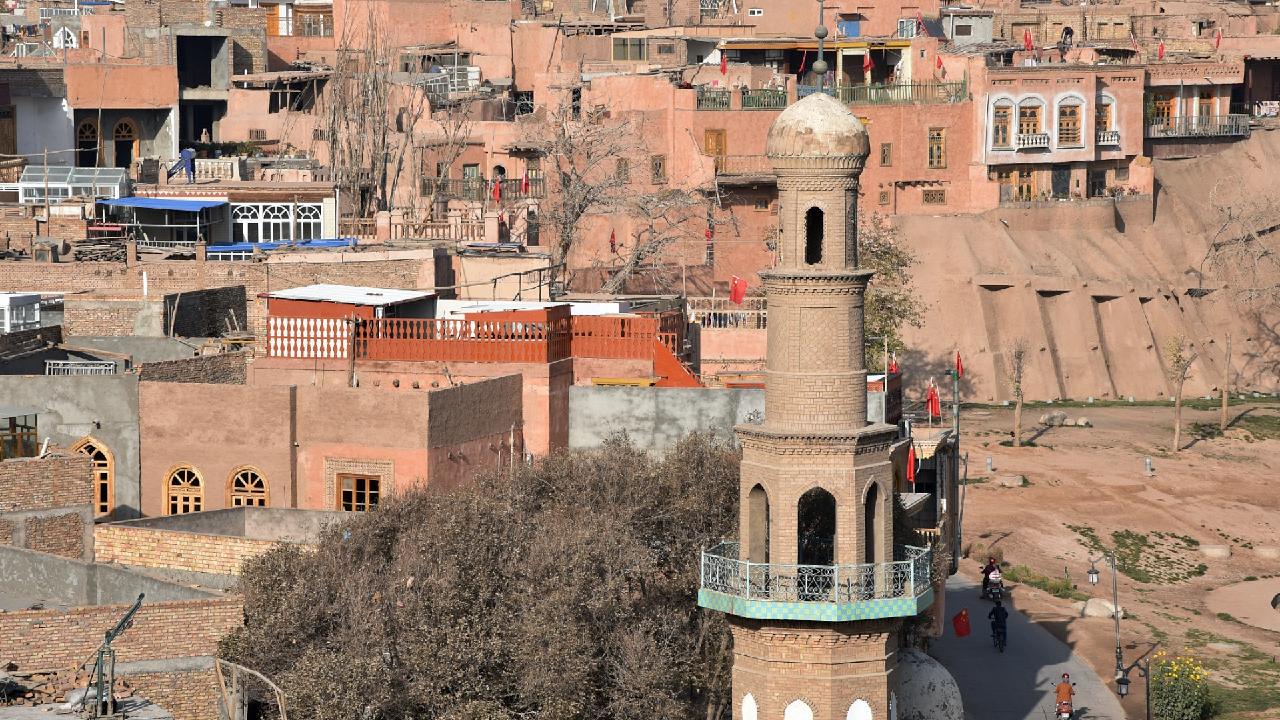 Xinjiang: 'Camera installed to monitor Muslims' is 'pure lie' - CGTN