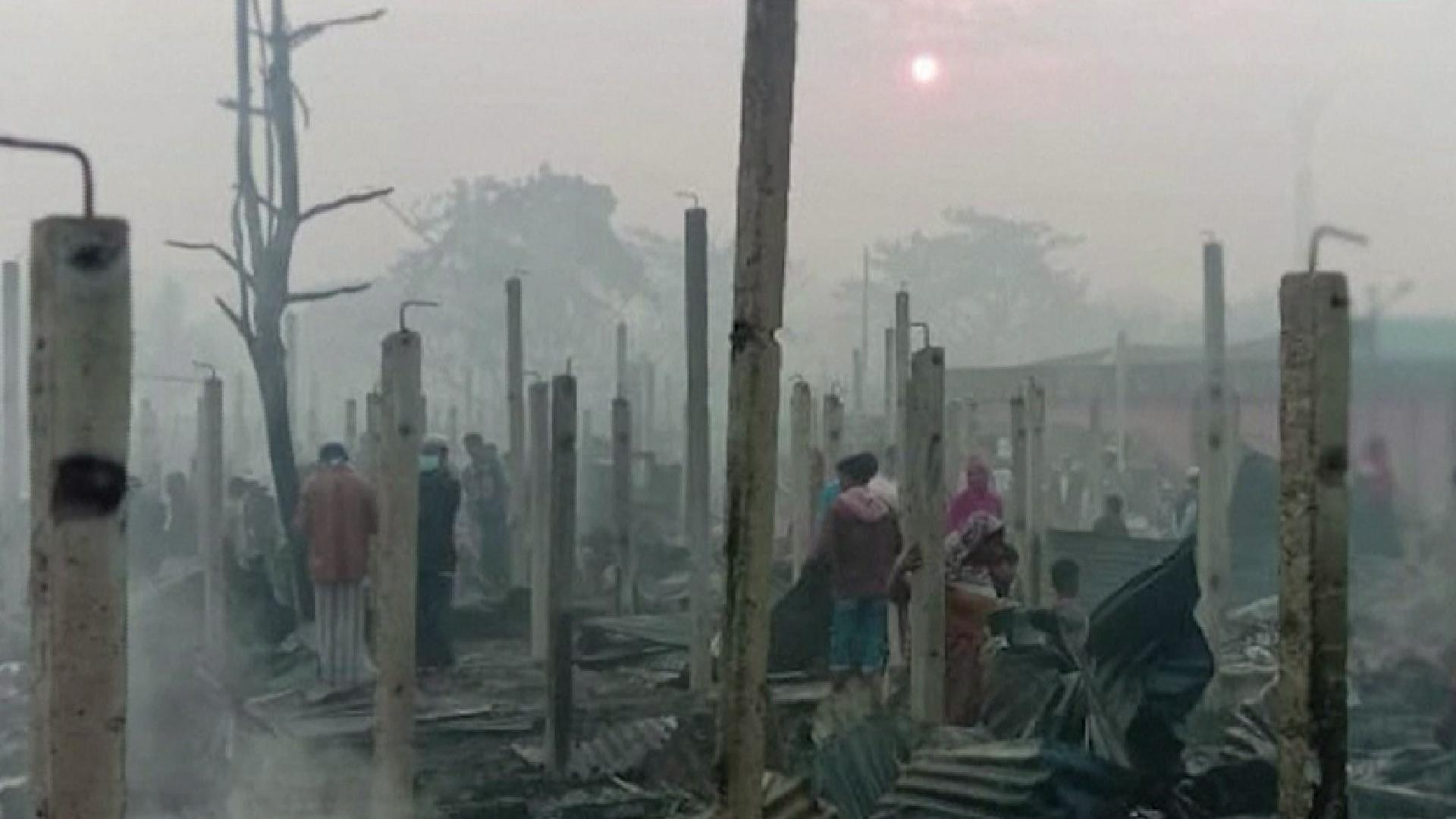 Huge fire tears through Rohingya refugee camp in Bangladesh - CGTN