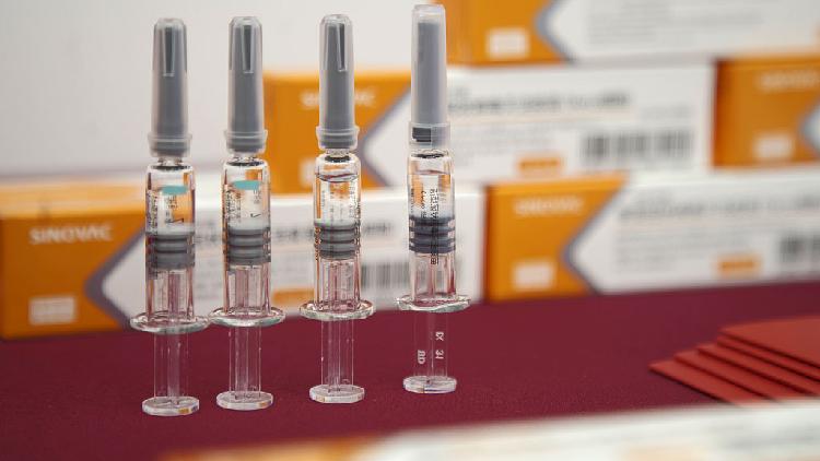 Sinovac COVID-19 vaccine granted conditional market approval in China ...