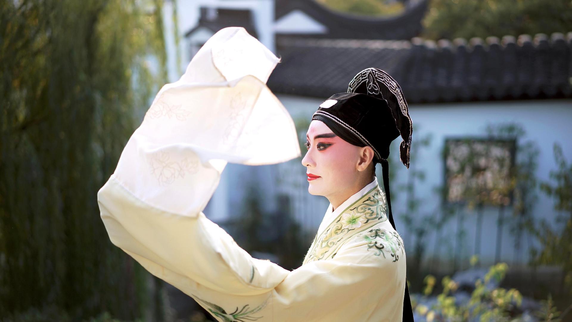 Man of the People: Prince of Kunqu Opera - CGTN