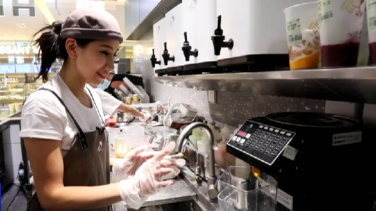 Job Hopper series: Putting on the tea barista hat - CGTN