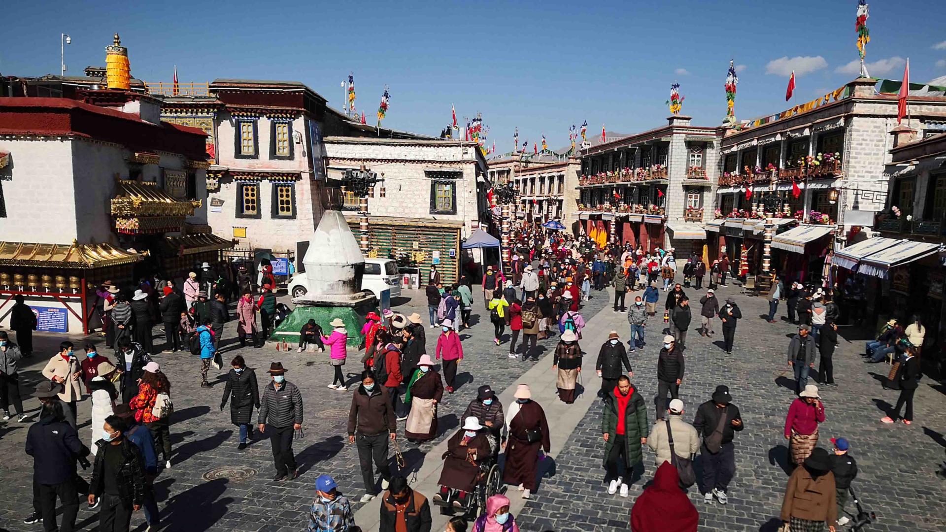 Ancient street in Lhasa thrives with dynamism, cultural inheritance - CGTN