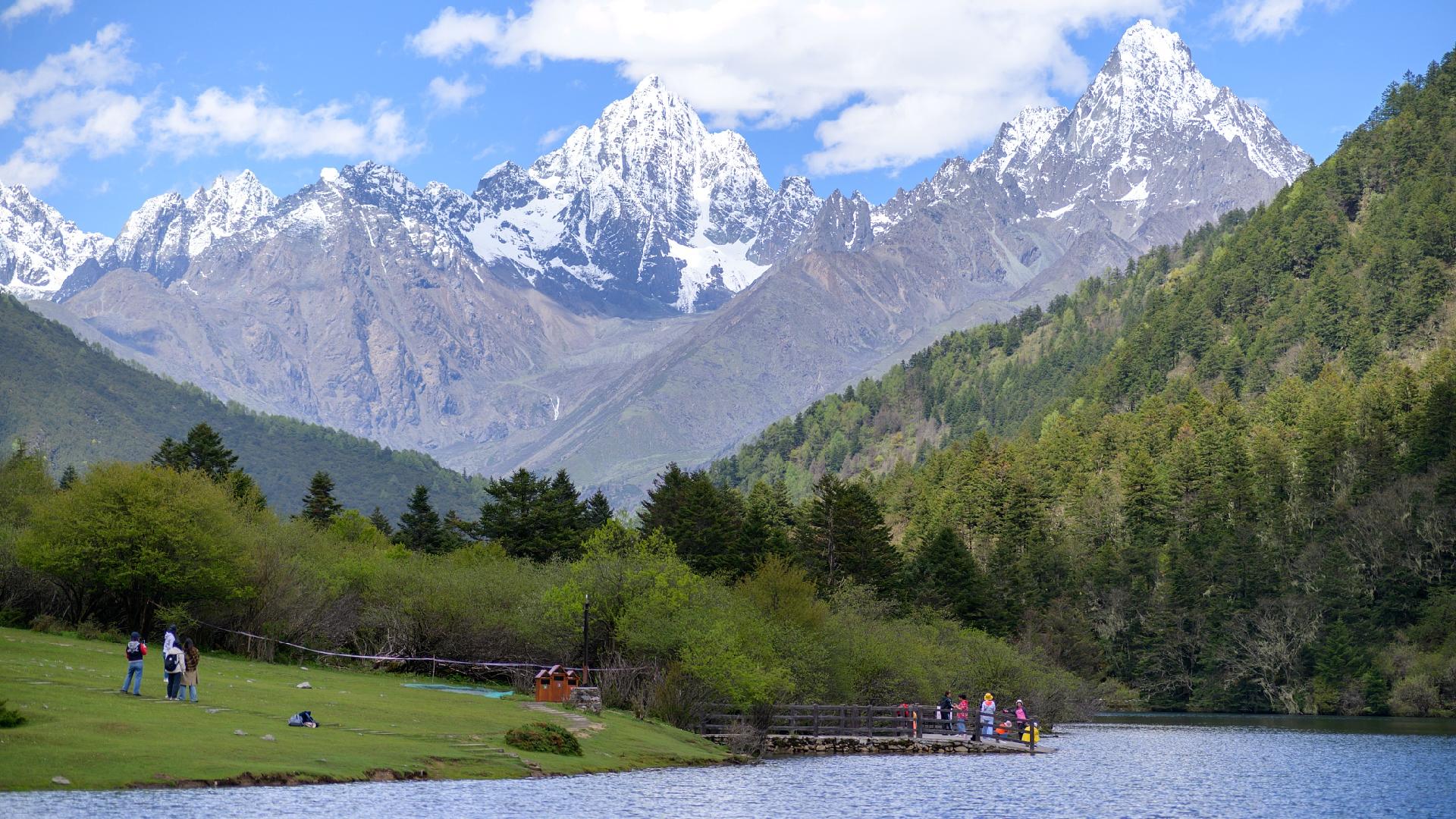 Aerial views of SW China's Kangding in summer - CGTN