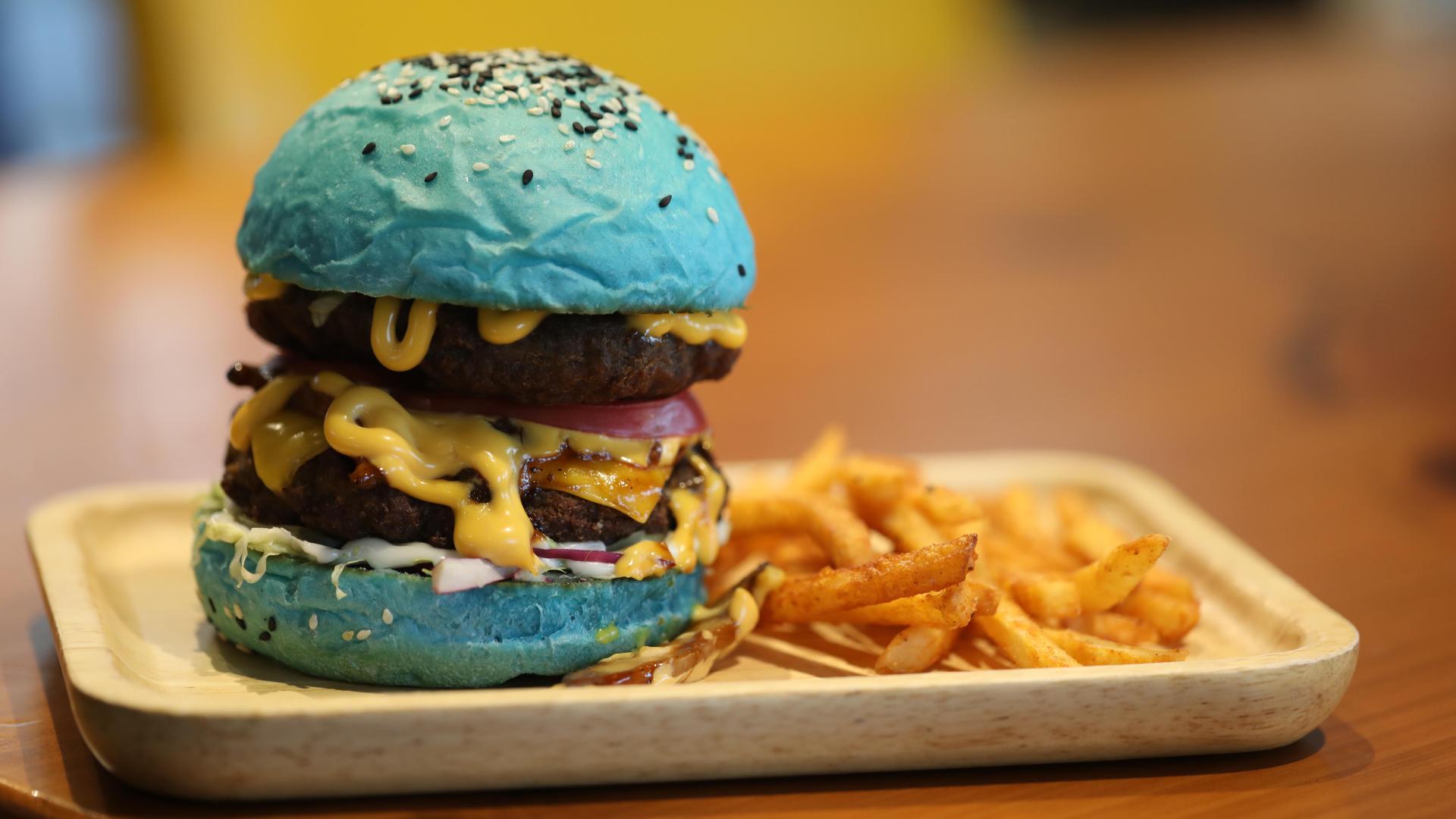 'Blue is the new Green' for young Chinese consumers - CGTN