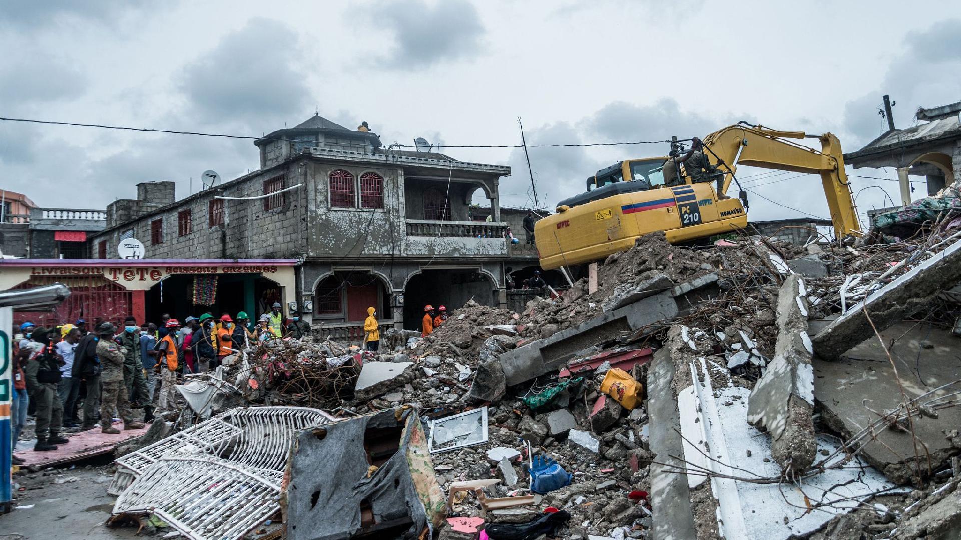1.2 million people affected by Haiti earthquake, nearly 2,000 dead - CGTN 1.2 million people affected by Haiti earthquake, nearly 2,000 dead - CGTN
