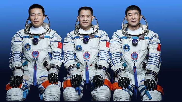 Shenzhou-12 manned spacecraft to return to Earth on Sept. 17 - CGTN