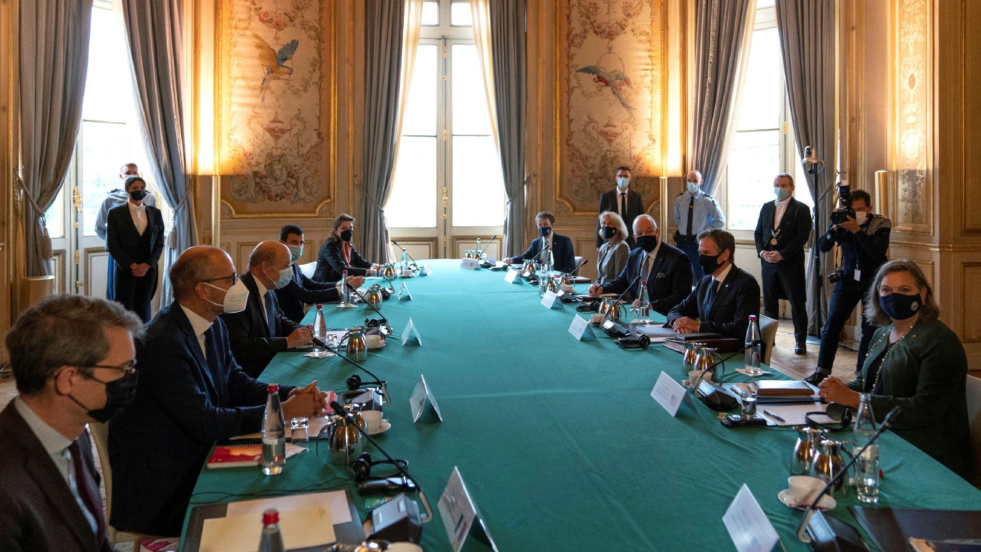 Top U.S. diplomat meets France President Macron to repair ties - CGTN