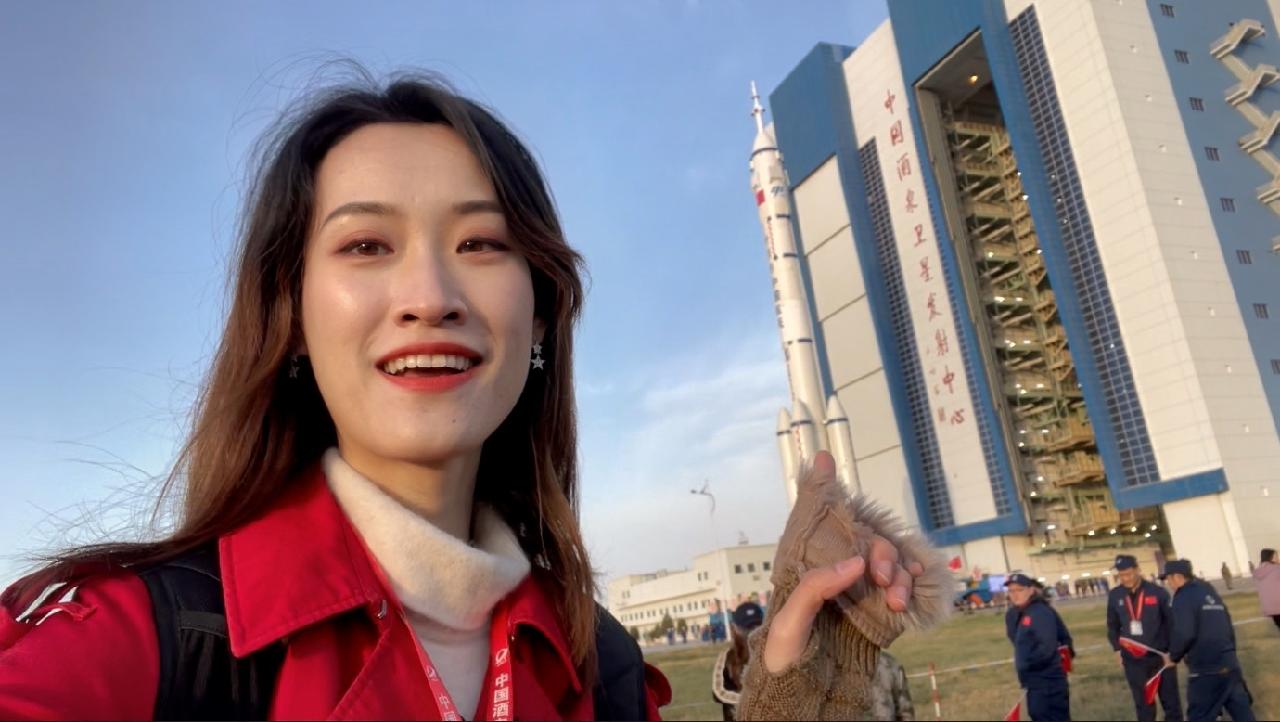 Reporter's diary: Seeing Shenzhou-13's debut! - CGTN
