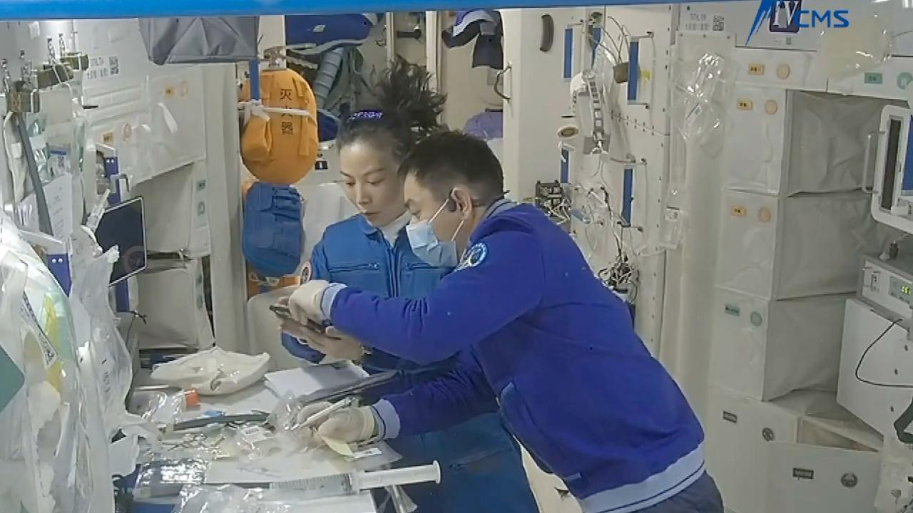 Space log: Three steps to drinking safe water in space station - CGTN