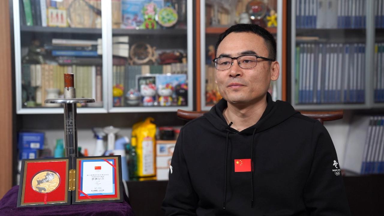 Each item has a story, says prominent Olympic collector Guo Lei - CGTN
