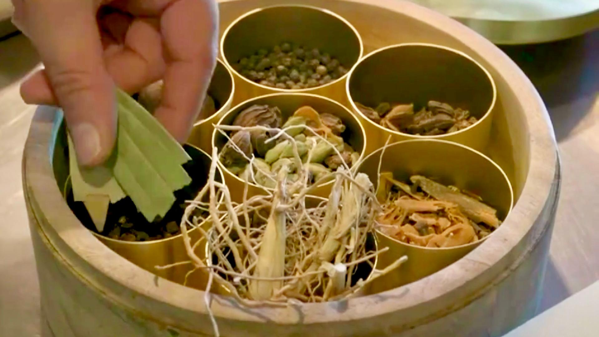 Flavors of Japan: Spicing up Japanese cuisine in Tokyo - CGTN