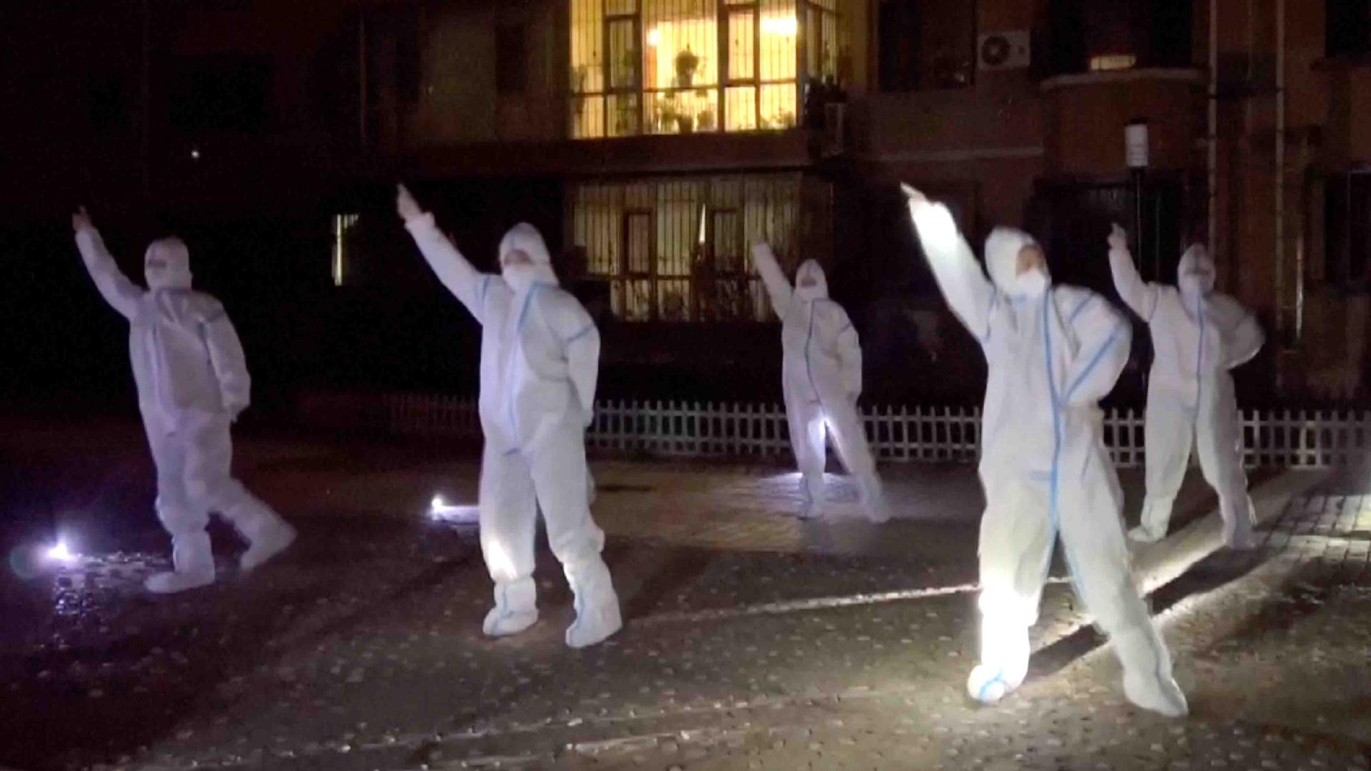 Chinese 'Baymax Girls' dance routine stamps out lockdown fatigue - CGTN