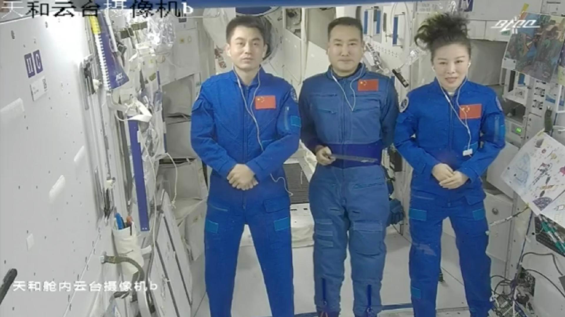 Taikonaut Wang Yaping shares feelings about teaching class from space ...