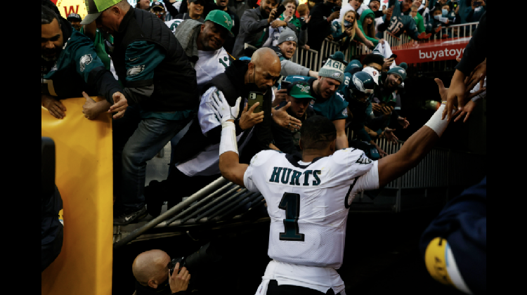 Fans fall after railing collapses at NFL game - CGTN