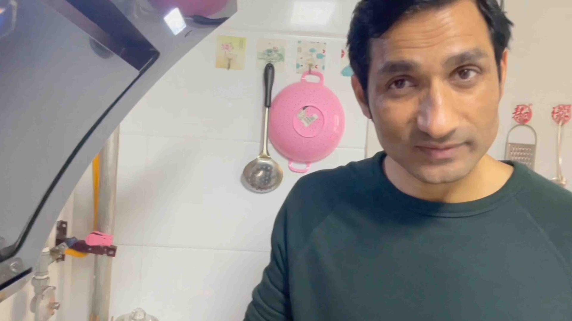 Dev Raturi's vlog: An Indian family's home quarantine life in Xi'an - CGTN