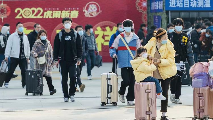 Chinese make 137m trips in first three days of Spring Festival holiday ...