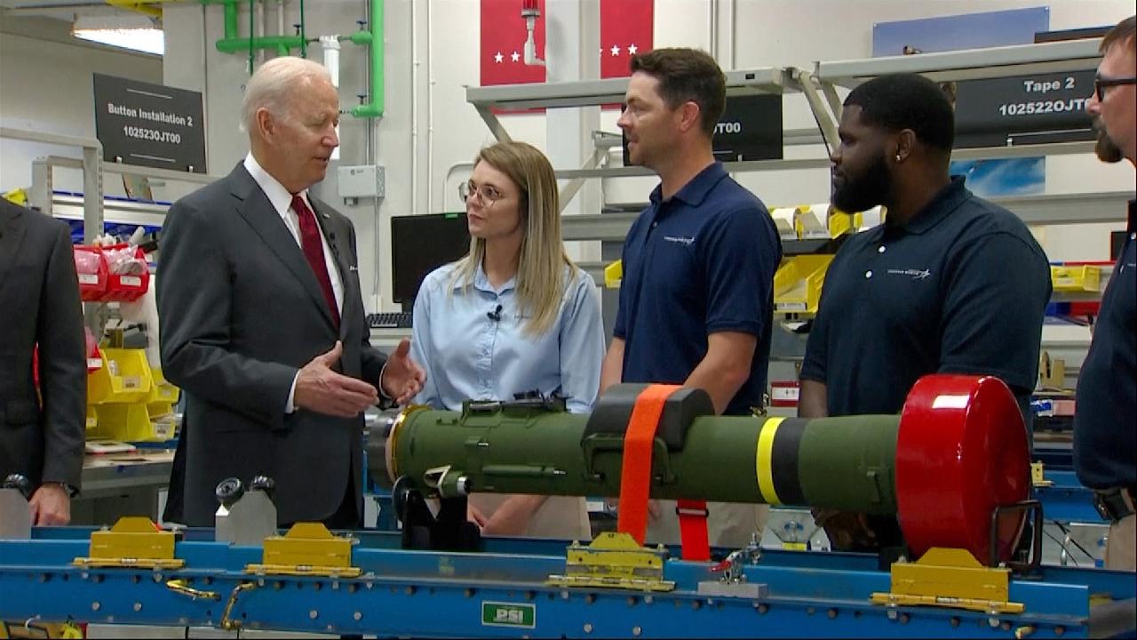 Biden visits Lockheed plant in push for $33b military aid for Ukraine ...