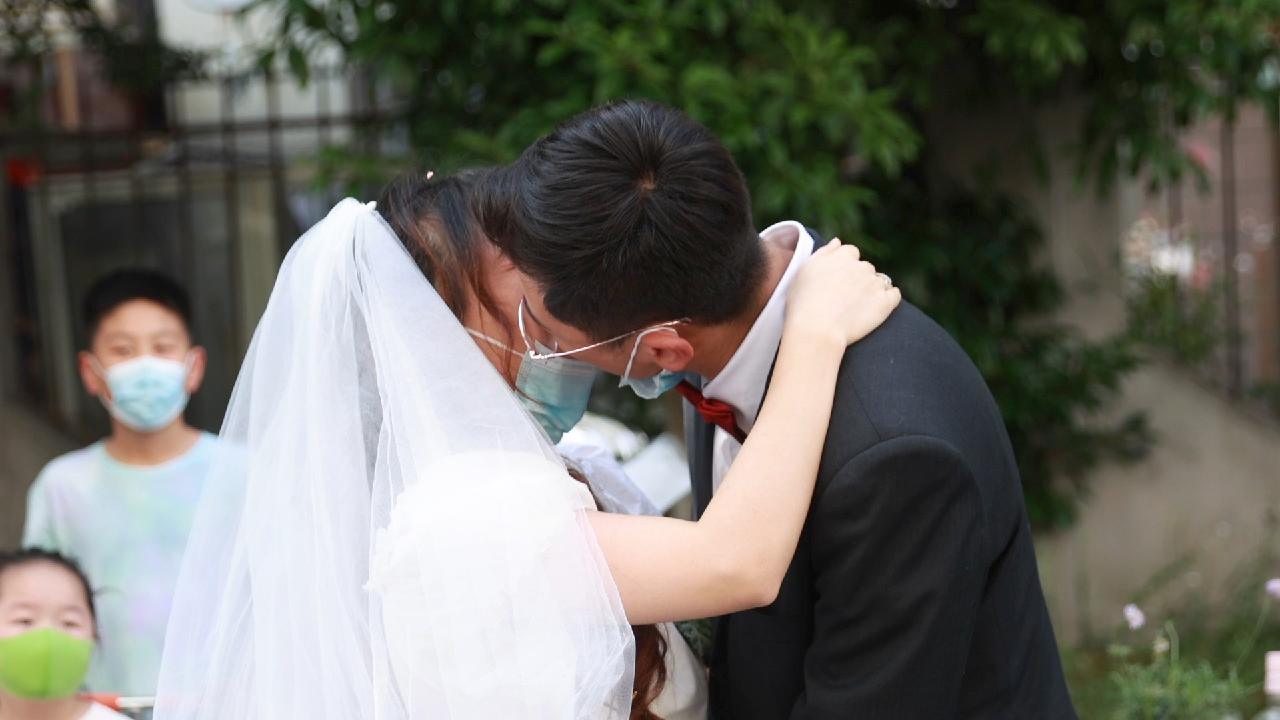 Wedding in Shanghai showcases the joys of community living - CGTN