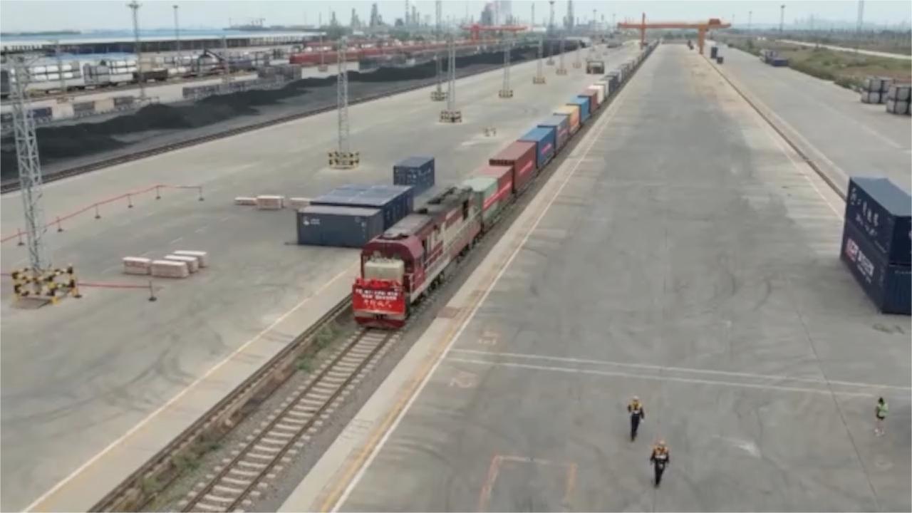 New railway track connects China's Ningxia with Middle East - CGTN
