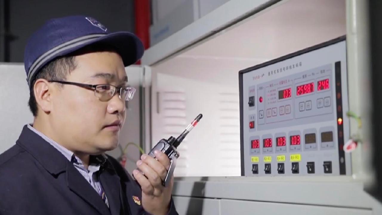 Senior engineer of China Railway shares his story - CGTN