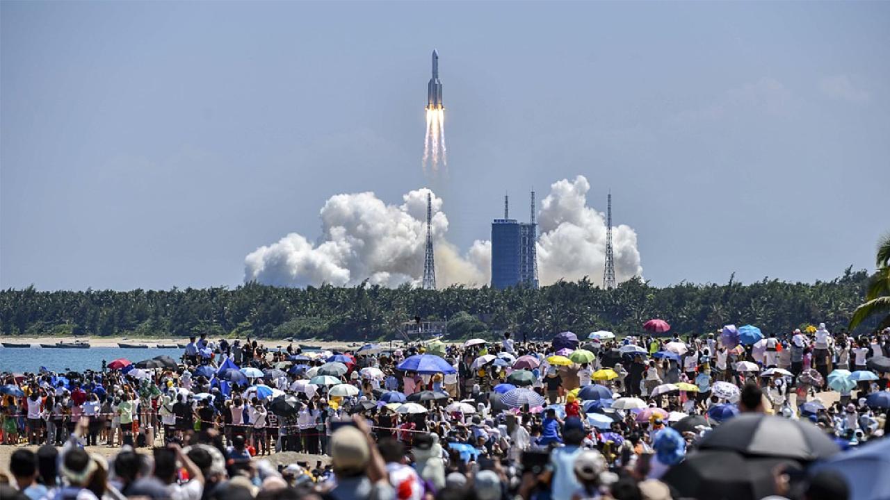 China's rocket launch excites crowd in Wenchang - CGTN