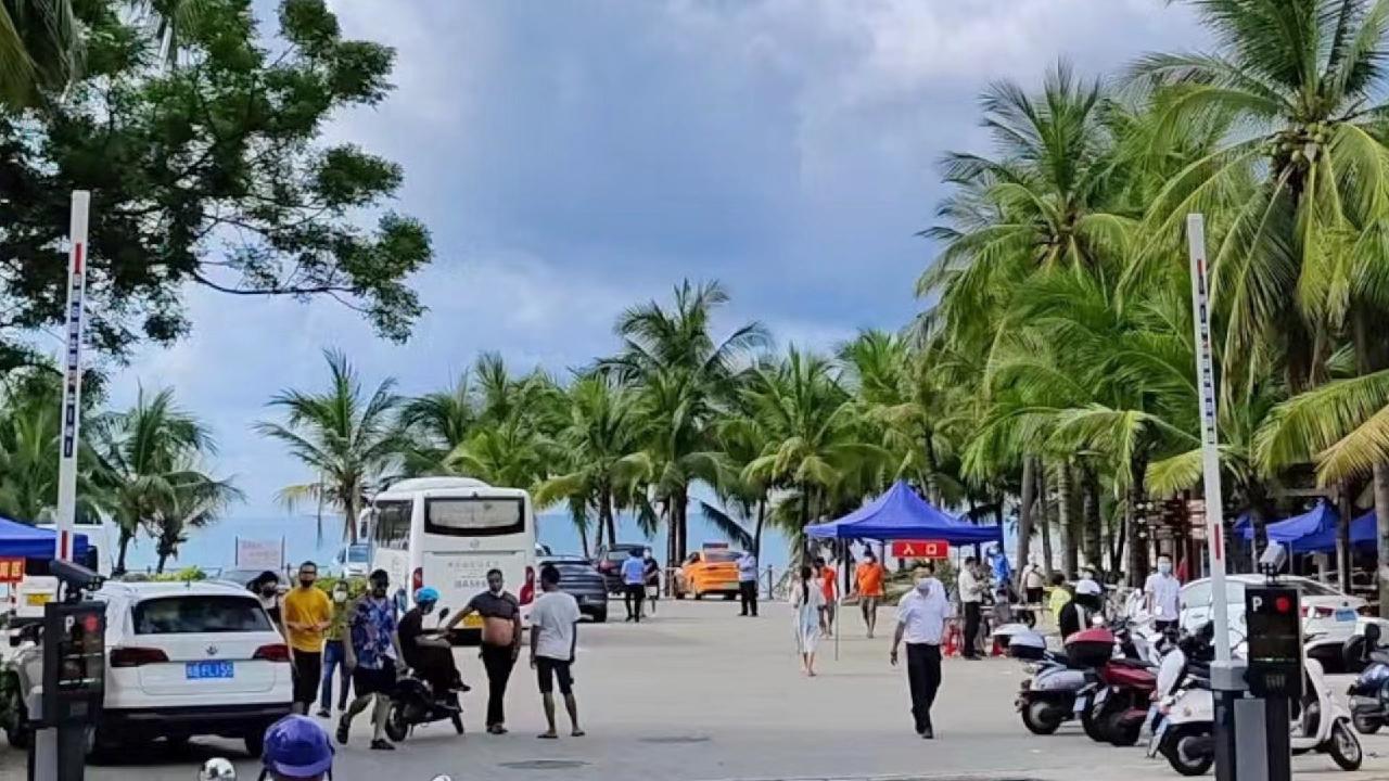 How's life in Sanya? - CGTN