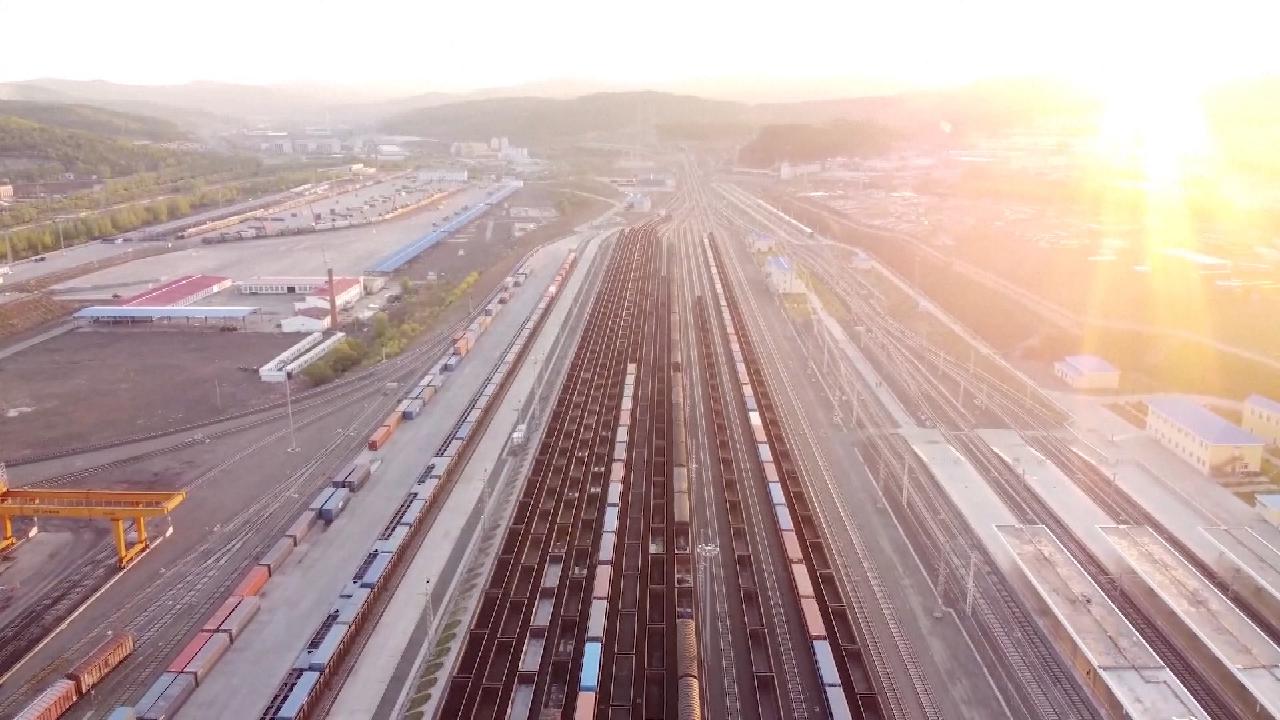 57,000 China-Europe freight trains operated by mid-2022 - CGTN