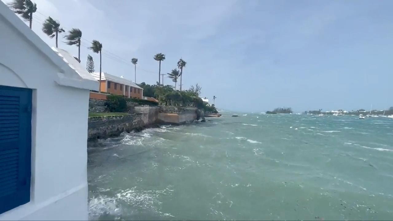 Hurricane Fiona pounds Bermuda, heads for Canada - CGTN