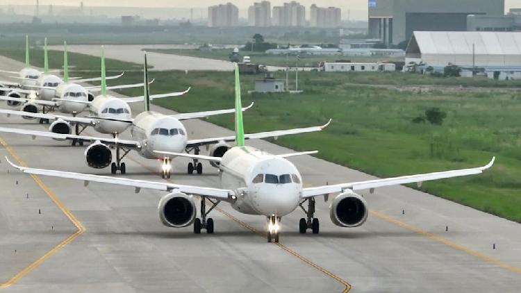 China's homegrown C919 boasts ingenious interior design - CGTN