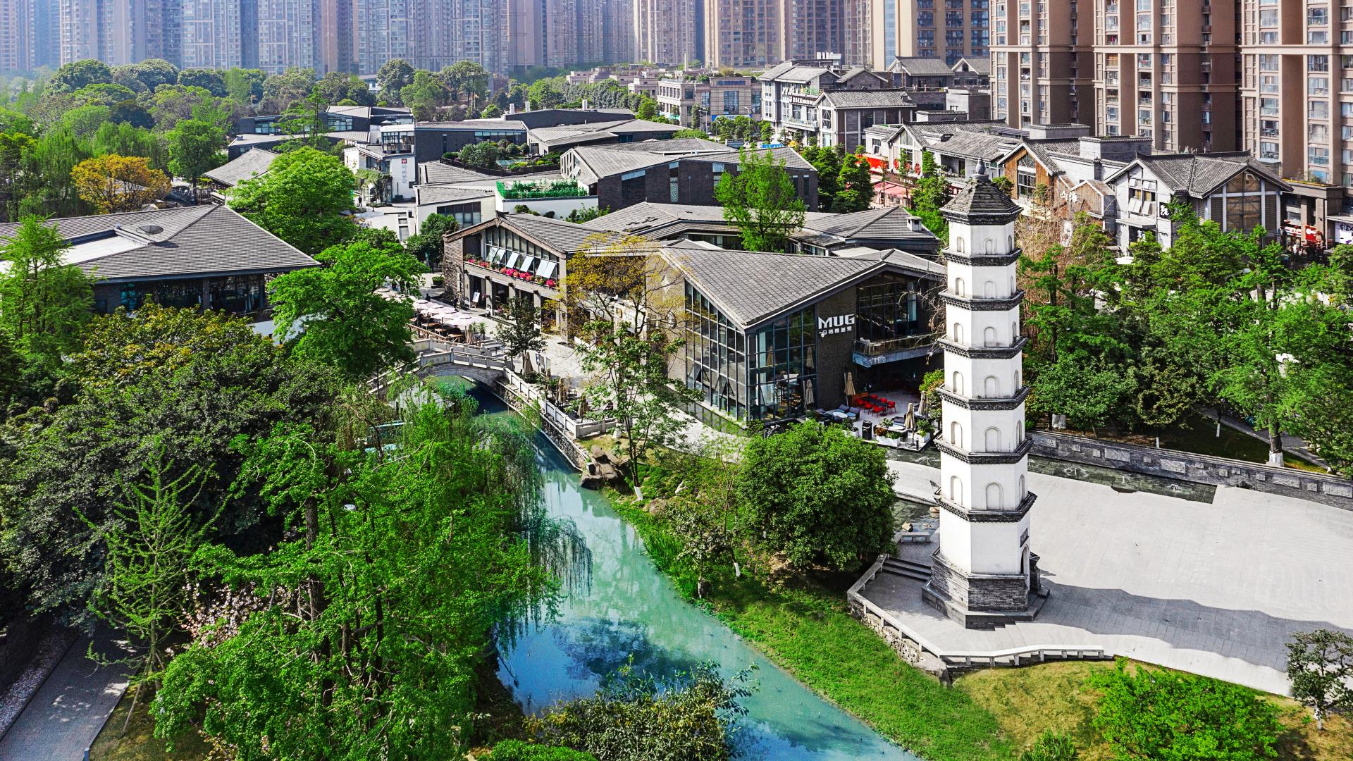 People of Chengdu in southwest China enjoy life in the slow lane - CGTN