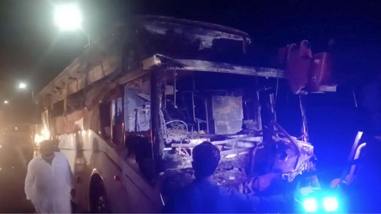 At least 17 dead in southern Pakistan bus fire - CGTN