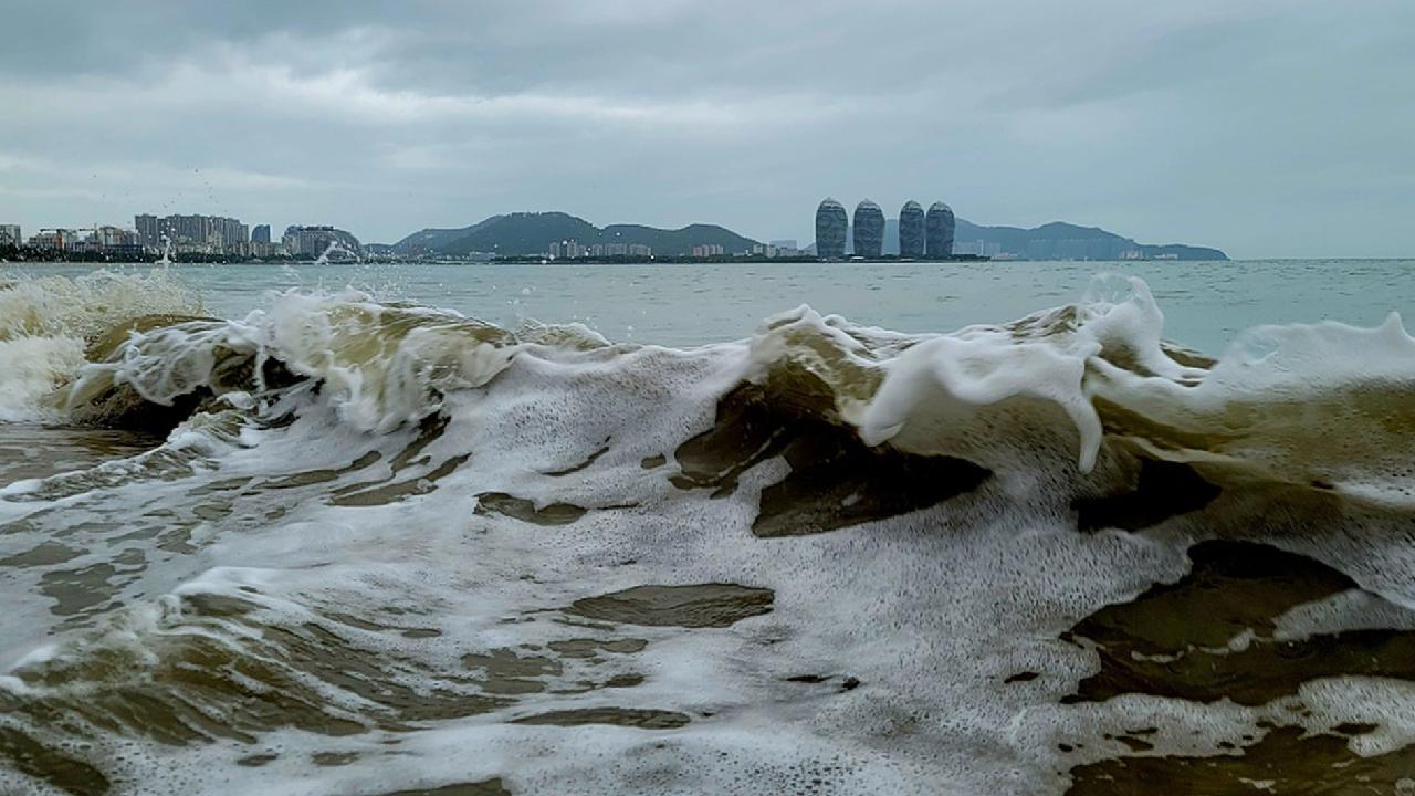 S China builds up fortifications against approaching typhoon Nesat - CGTN