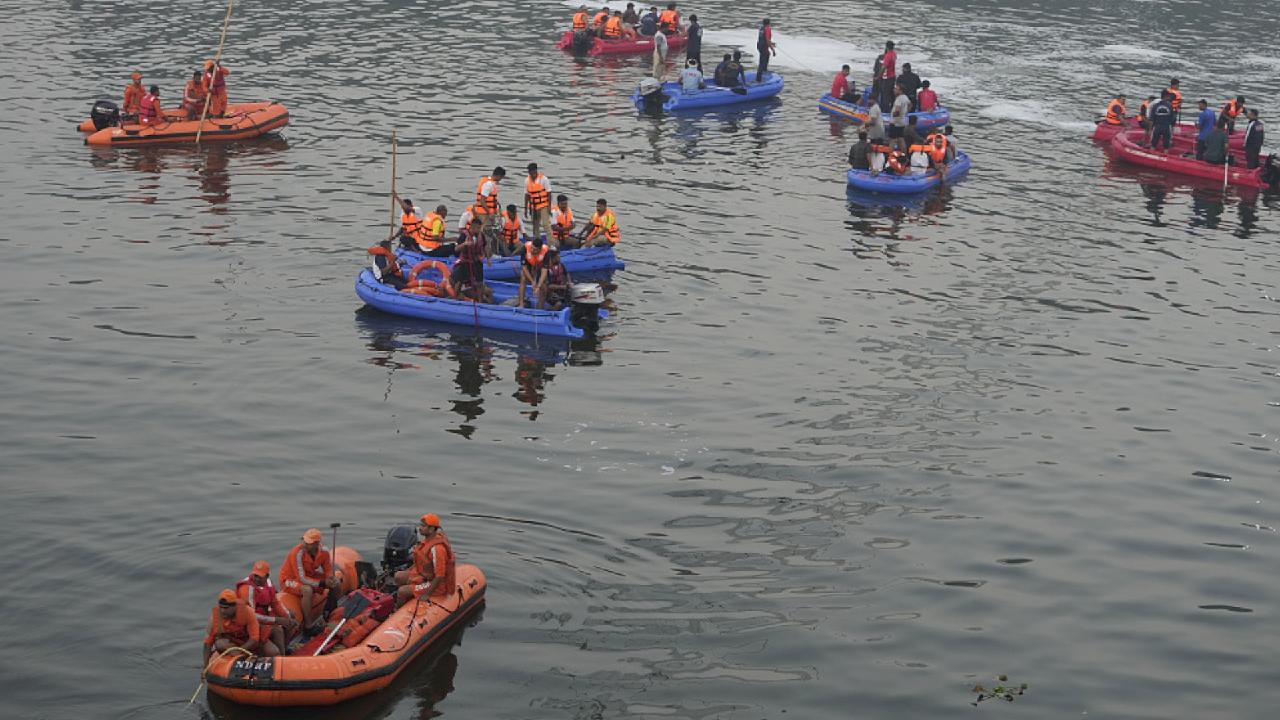 Death toll from bridge collapse in India rises to 141: report - CGTN