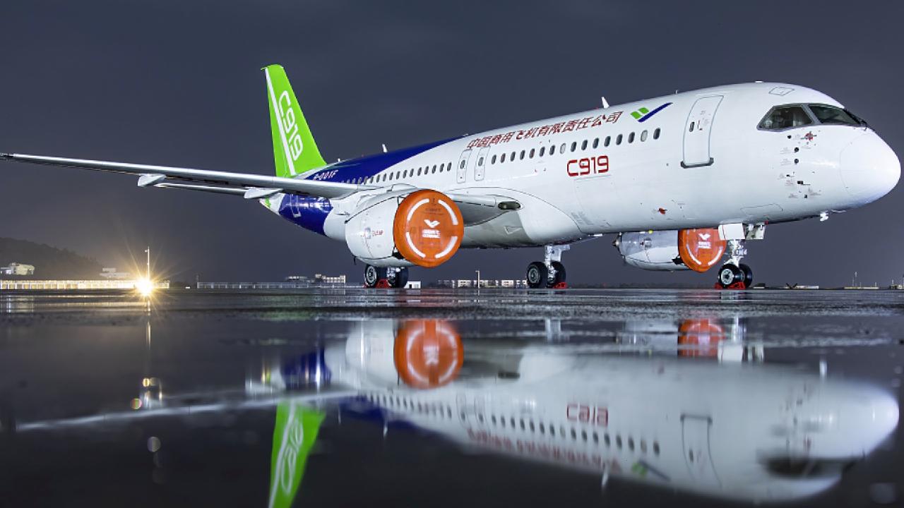 C919 passenger jet debuts at Airshow China, receives big orders - CGTN