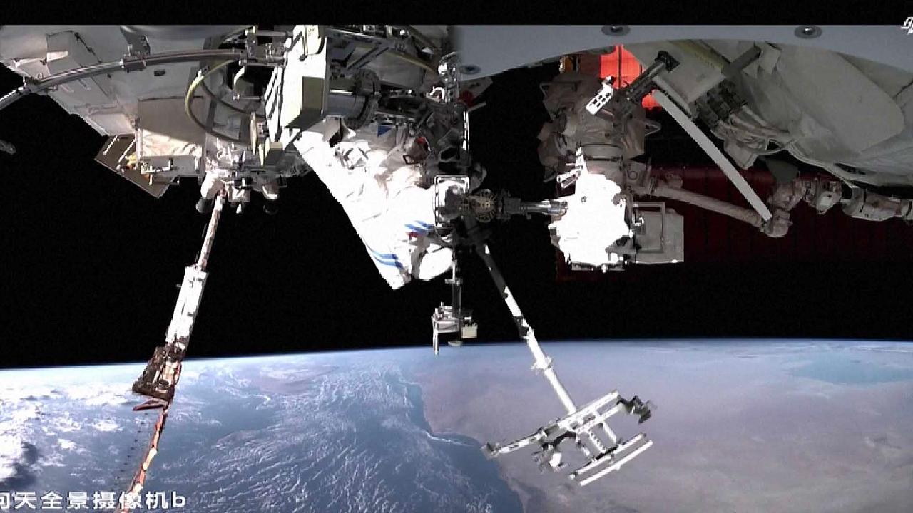 Expert: Mission ensures durable connections of different modules - CGTN