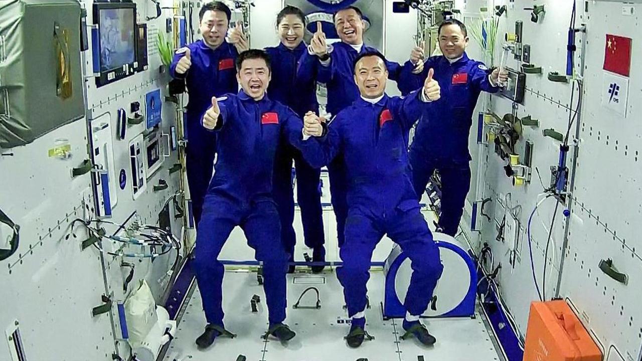 InFocus: How does China's space station host two crews at once - CGTN