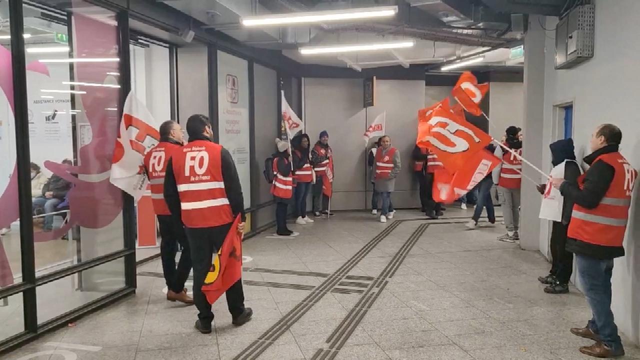 French train strike leaves thousands stranded for Christmas - CGTN