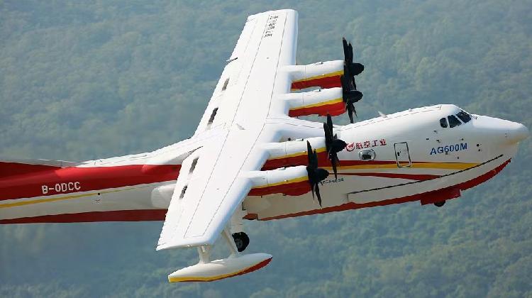 China's AG600 large amphibious aircraft put to the test - CGTN
